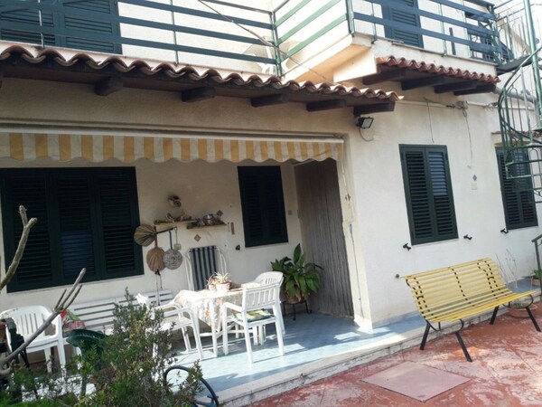 Apartment In Villa Mora Near The Sea - Wi-fi - Avola