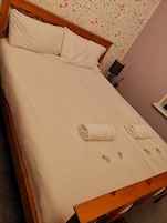 Quarto luxo, 1 cama King | Individualmente mobiliados, escrivaninha
