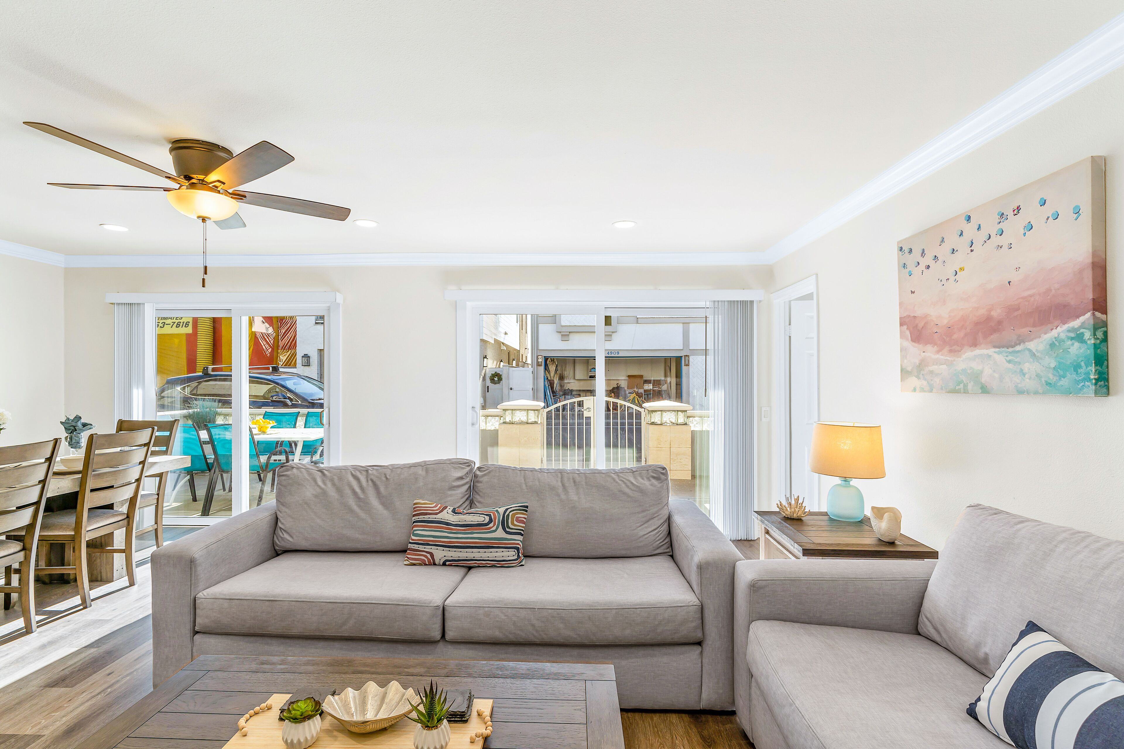 Ground-floor Duplex Half-block From Beach With Patio & W/d - Dog-friendly - Newport