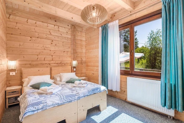 Apartamento (Superior One Bedroom Apartment with T) | 4 quartos, berços grátis