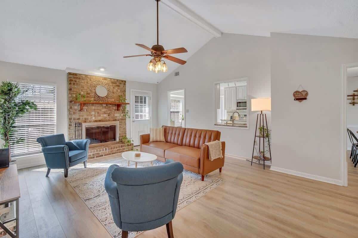 Home Sweet Pooler - Savannah, GA