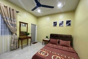 Quarto família, banheiro privativo | Roupa de cama