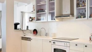 Apartamento superior, 2 quartos, vista para a cidade