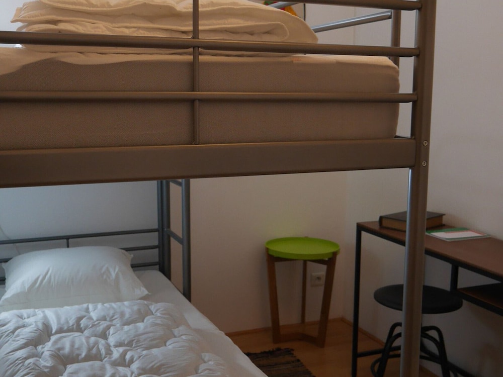 Appartement Lumineux Au Coeur De Le Palais, 2 Chambres, Proche Commerces Et Bus, Idéal Vacances - Belle-Île-en-Mer