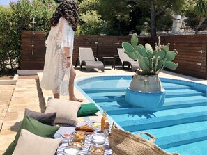 Piscina exterior sazonal 