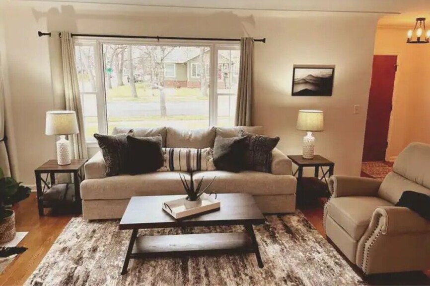 Quiet & Minutes To Both Hospitals, Airport, Downtown, & Colleges - Lake Elmo State Park, Billings