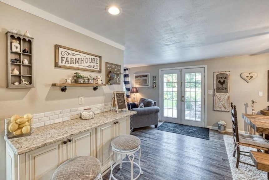 The Sweet Escape-25mi Drive To "The Hamptons" - Patchogue, NY