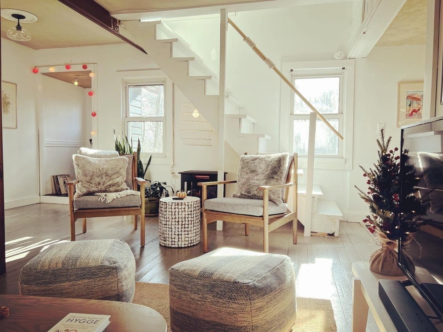 Chic Treehouse Cabin With Pedal Boat, Hot Tub, Bbq, Fire Pit, Sups, & Lake Access - Bethel, NY