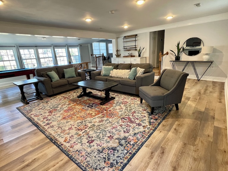 Jewel On The Lake - Relaxing Lakefront Home - Lake Marion, SC