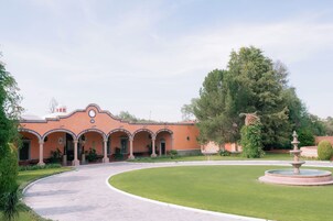 Fachada da propriedade