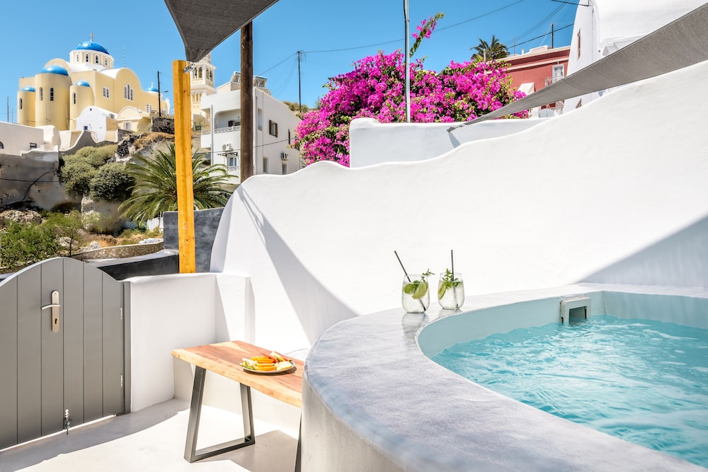 Anila Suites - Santorini