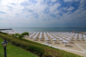 Perto da praia, 3 bares na praia 