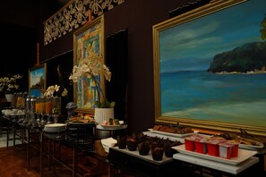 Café da manhã continental todos os dias (EUR 15 por pessoa)