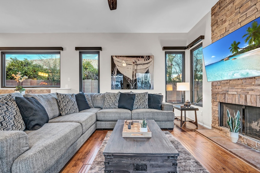 Chic Chandler Resort With Heated Pool, Firepit & Bbq Grill - Gilbert, AZ