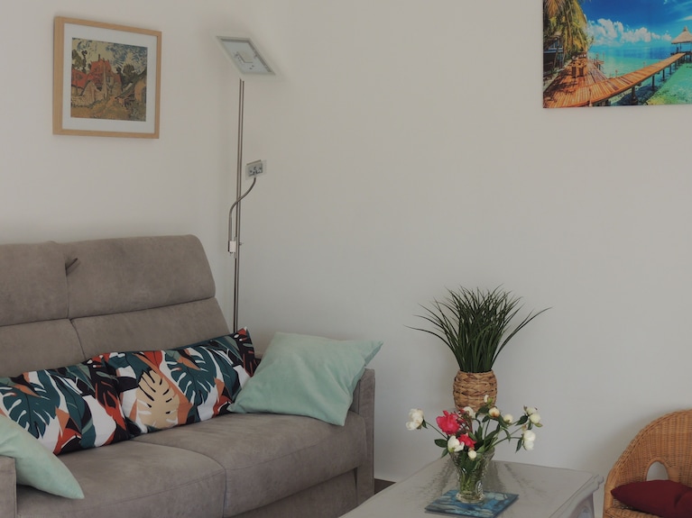 Spacieux & Confortable T2 Climatisé 3* Wifi, Place Parking Privé, Plage 100m - La Seyne-sur-Mer