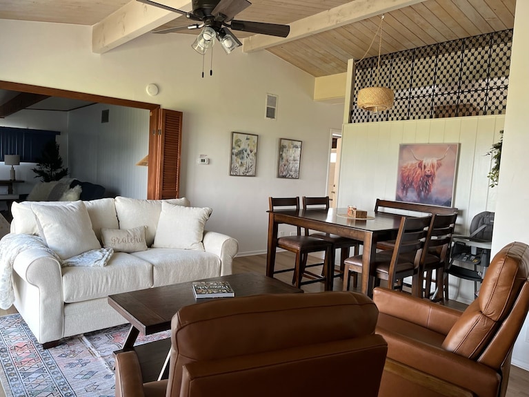 Oceanfront Unicorn Cottage - No Comparable Property Around - Hearst Castle, San Simeon