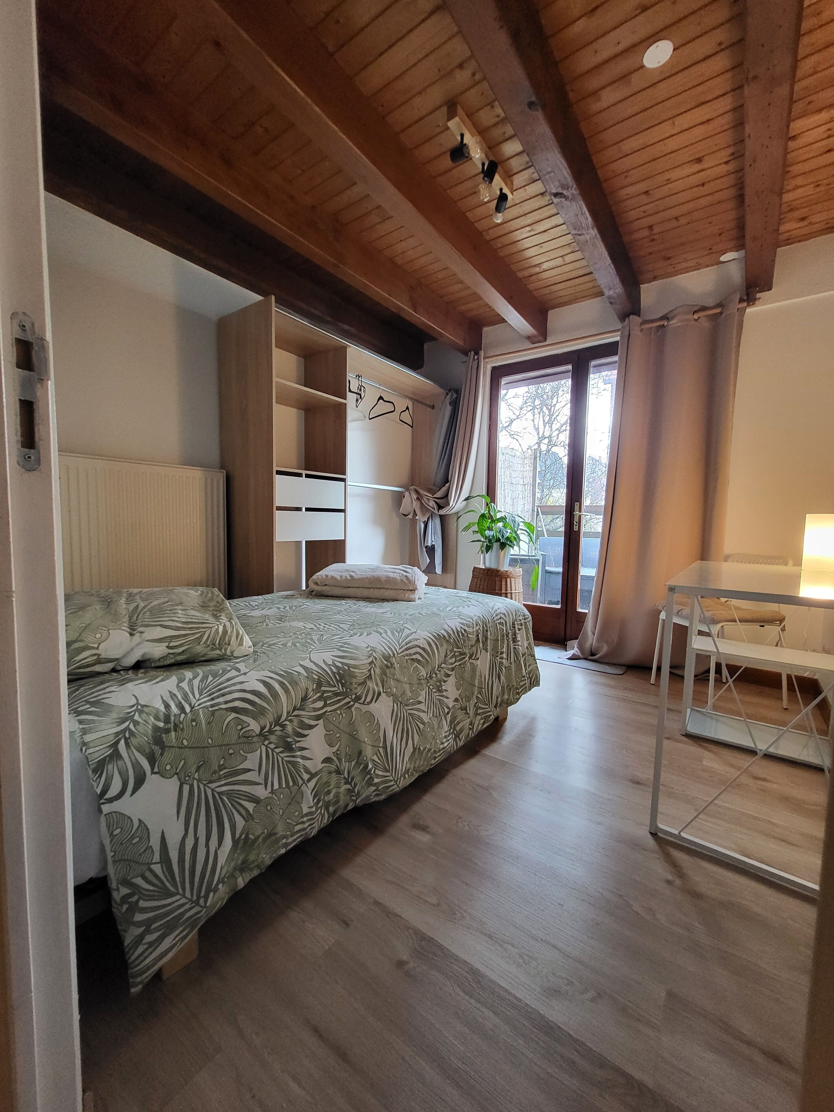 Charming Chalet-style Accommodation, 12 Minutes From The Town Center - Illkirch-Graffenstaden