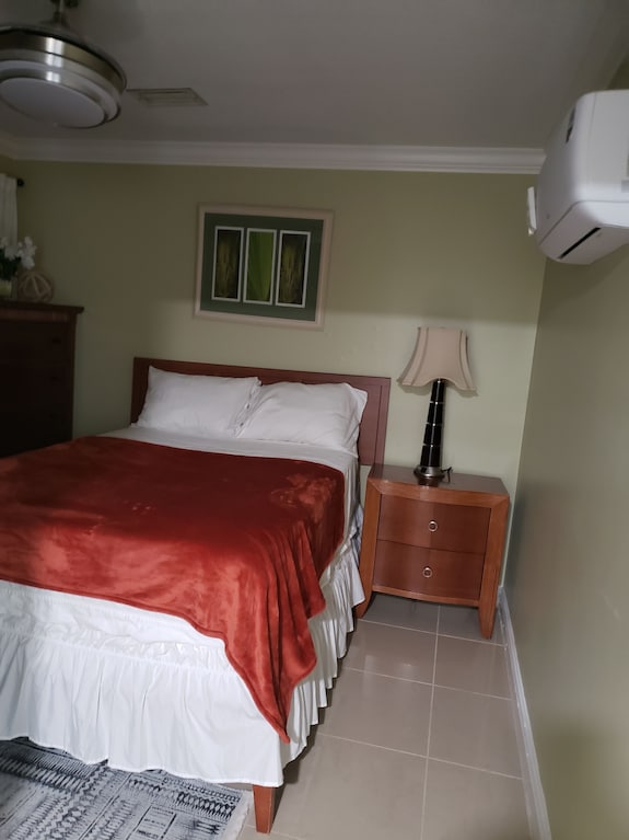 1-bedroom Vacation Room Just 12 Minutes From University Of Central Florida - Winter Park, FL