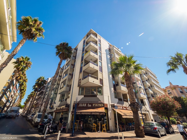 Estudio-126-baño Privado Con Bañera-vista Al Jardín - Antibes