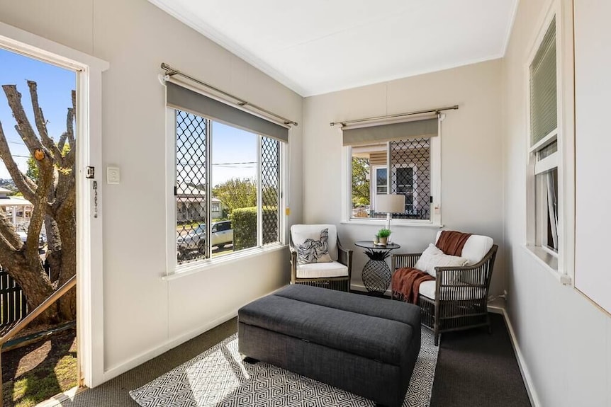 Cute & Cheerful! Close To Cbd & Gorgeous Parkland! - トゥーンバ