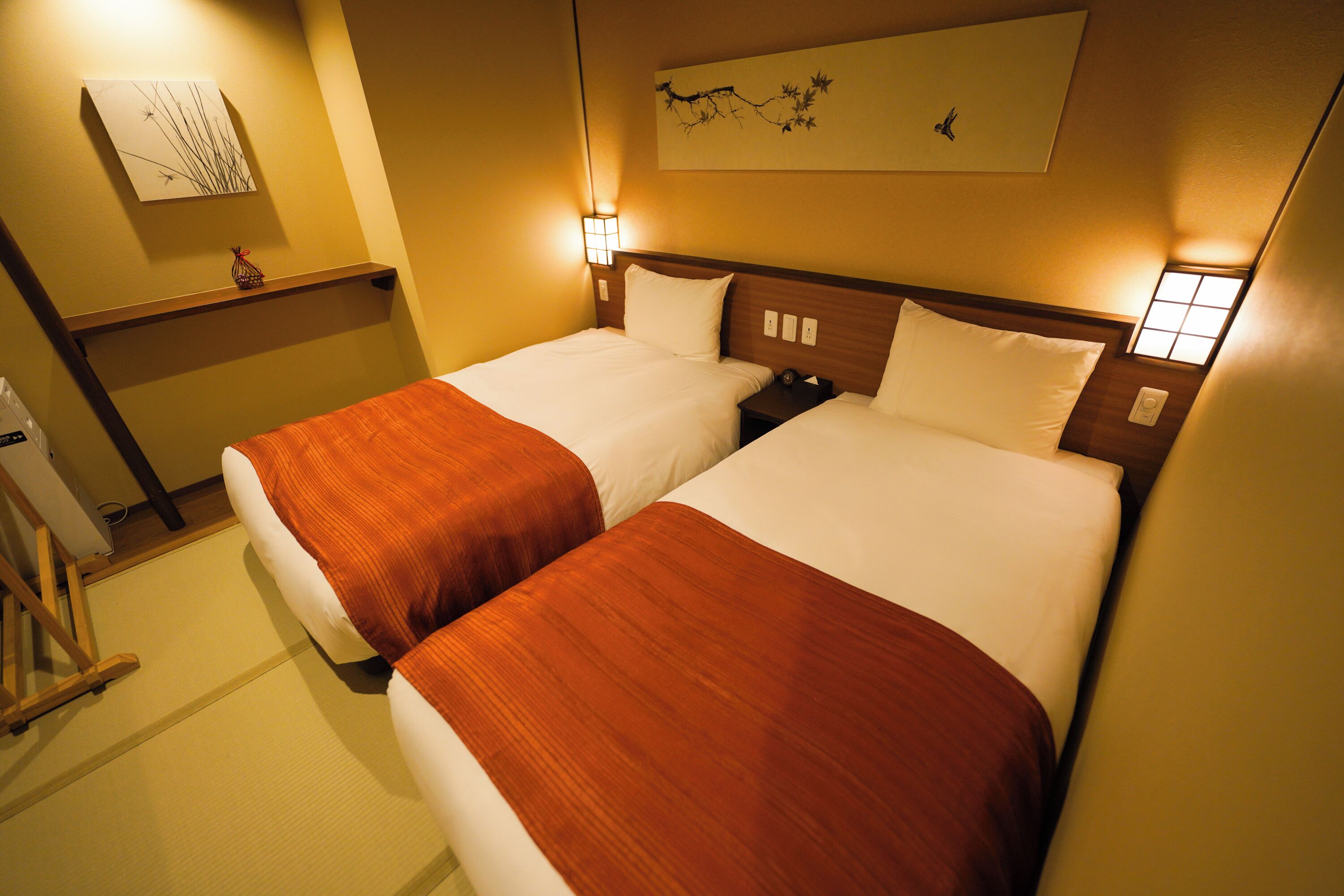 Quarto Twin de Luxo | Cofre no quarto, Wi-fi grátis, roupa de cama fornecida 