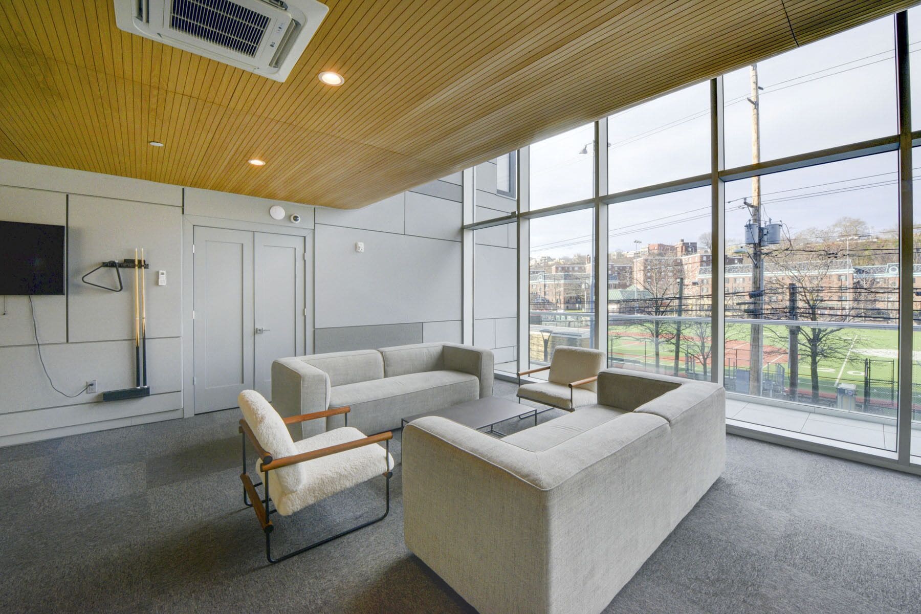 Chillhouse Sunny 2br Flat Roof Deck Mins To Nyc - Brooklyn, NY