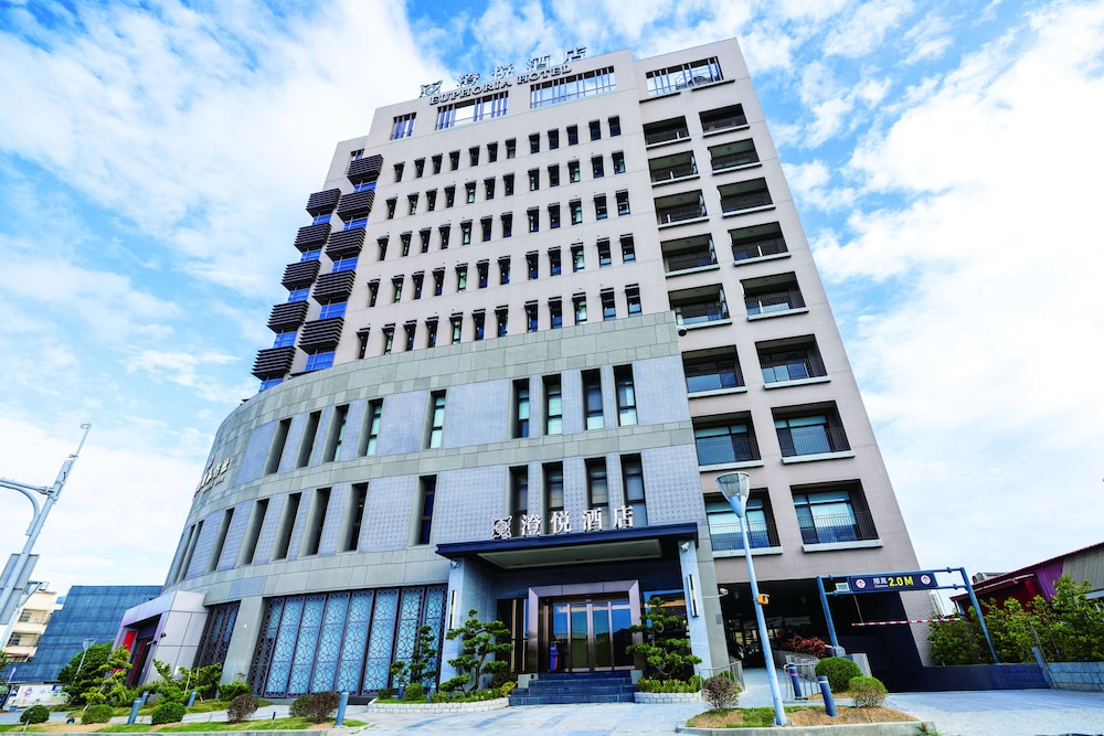 Euphoria Hotel - 루강 진