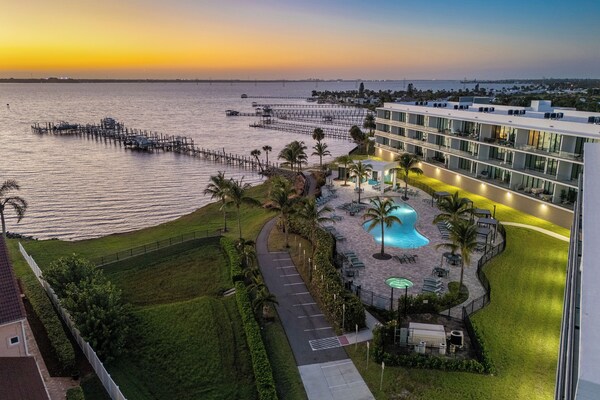 Harbor Island Beach Club By Villatel - Melbourne, FL