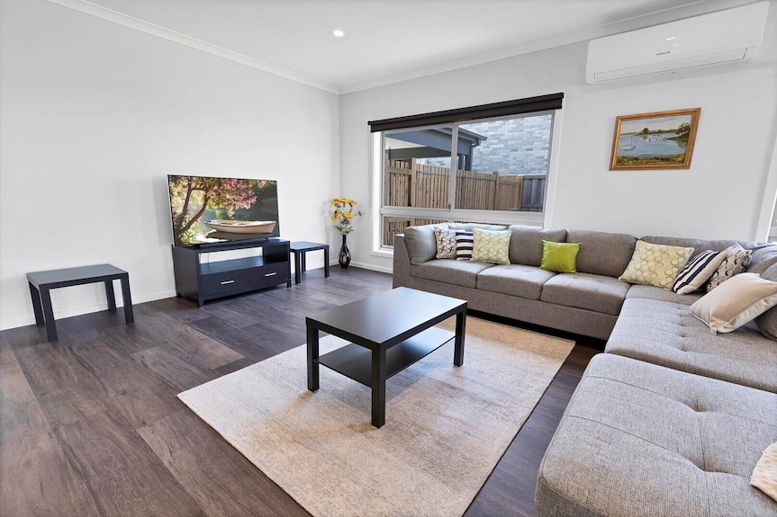 Aqua Views: Views Towards The Beautiful Gippsland Lakes And Eagle Point Bay - Bairnsdale