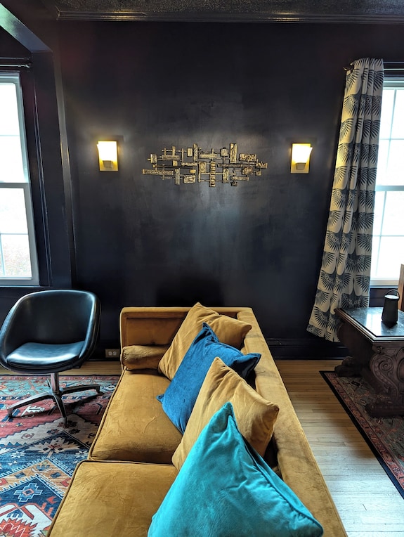 The Blue House Eclectic Art Haven In Huntingtons Best Parks - Barboursville, WV