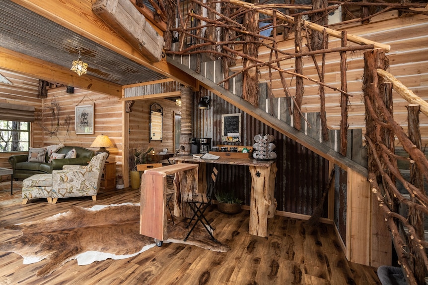 Magical Treehouse On The Brazos River With Spiral Slide Off The Deck! 350 Acres! Tubing! - Weatherford, TX