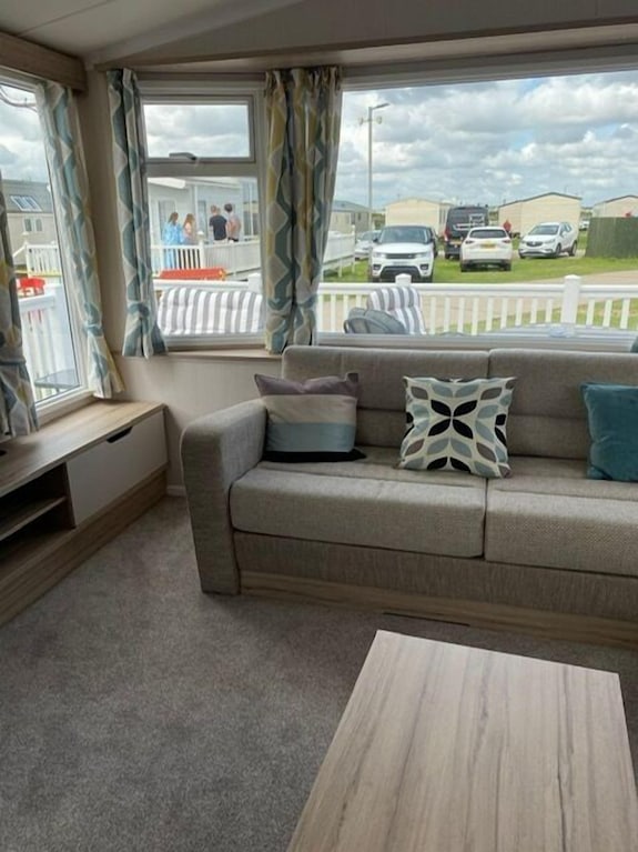 M697 - 8 Berth With Veranda - Pet Friendly - Kent
