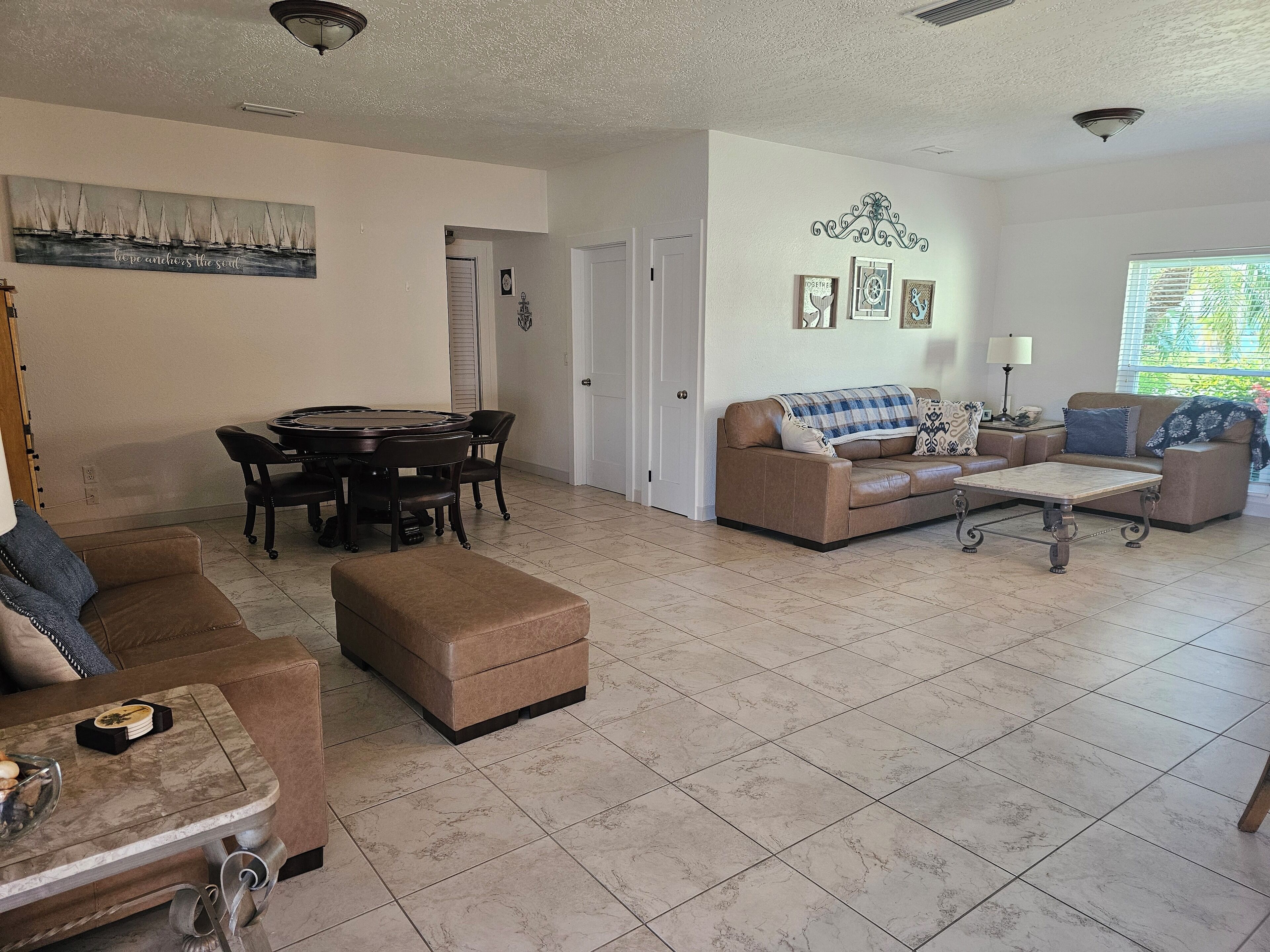 Private Home In Desirable Gulf Harbors Neighborhood - New Port Richey, FL