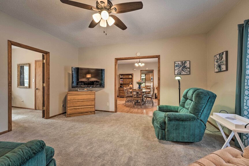 Historical West Mineral Escape W/ Porch! - 堪薩斯