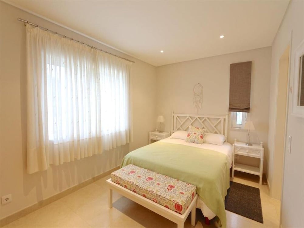 Lovely Vilamoura Villa | 4 Bedrooms | Villa Pinhal | Short Drive To Marina | Air Conditioning - Quarteira