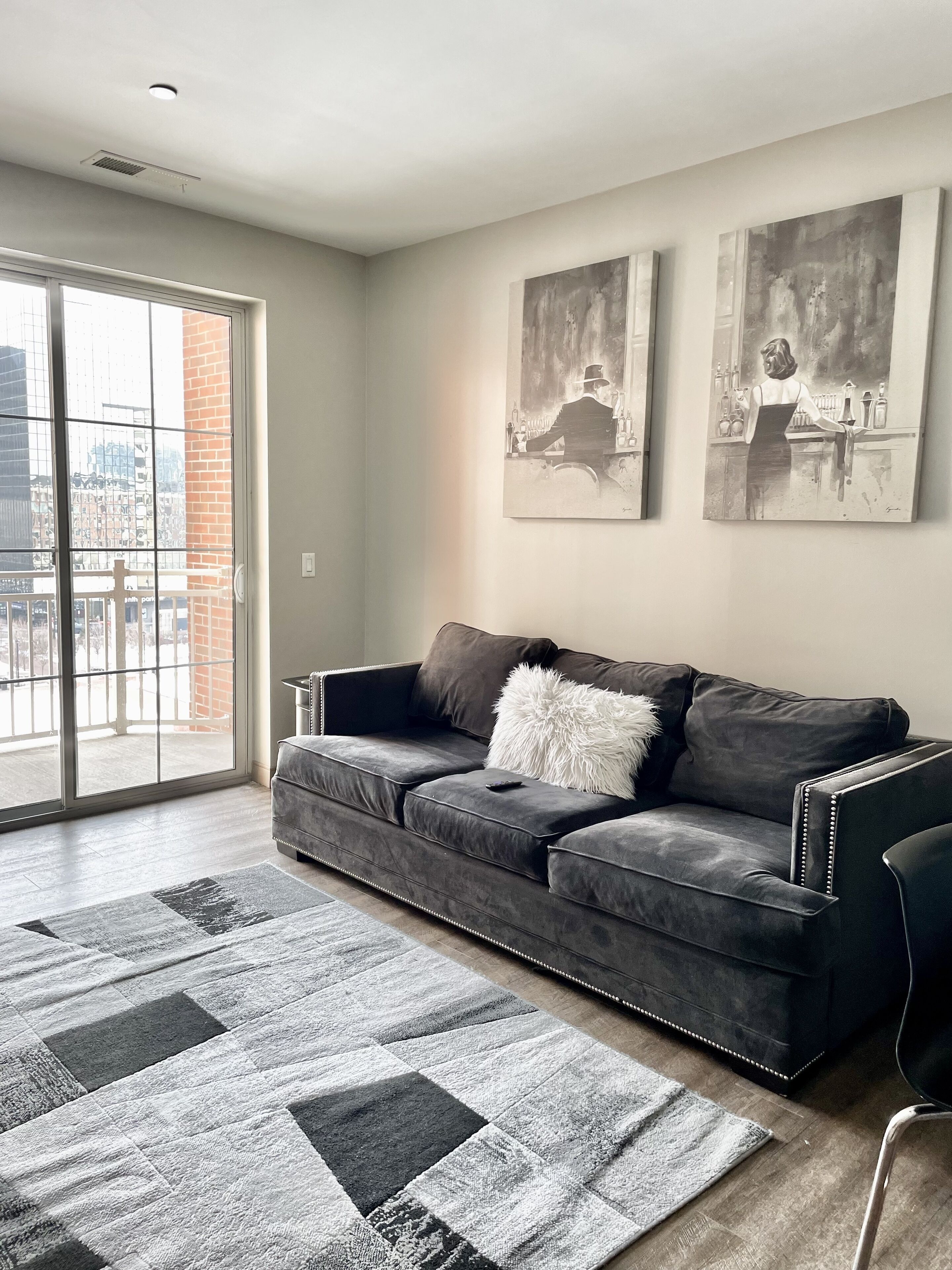 King Bedroom W/balcony Downtown - Ohio