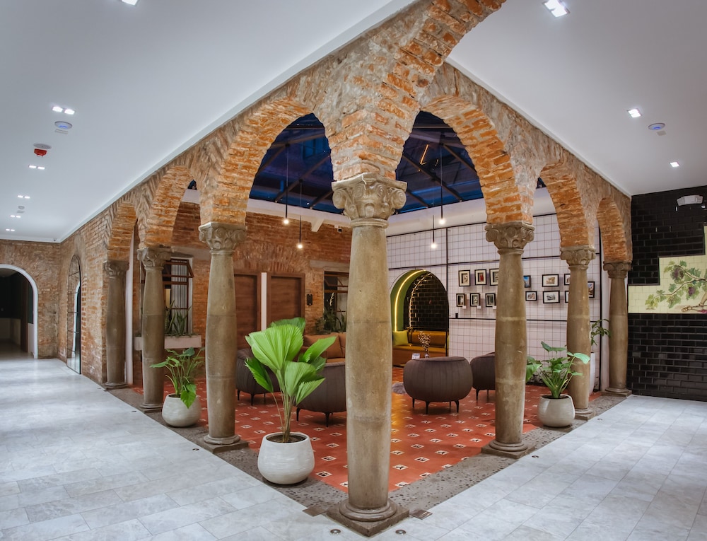 Wanderlot- Hotel Plaza Central - Chimborazo