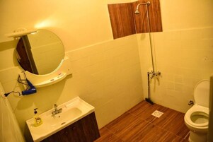 Quarto luxo | Banheiro