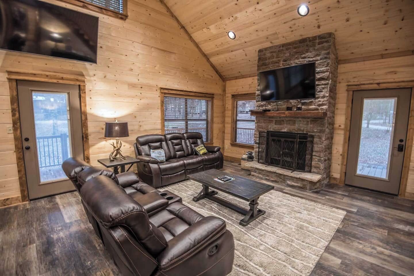 All Decked Out-sleeps 8/play Set - Broken Bow, OK