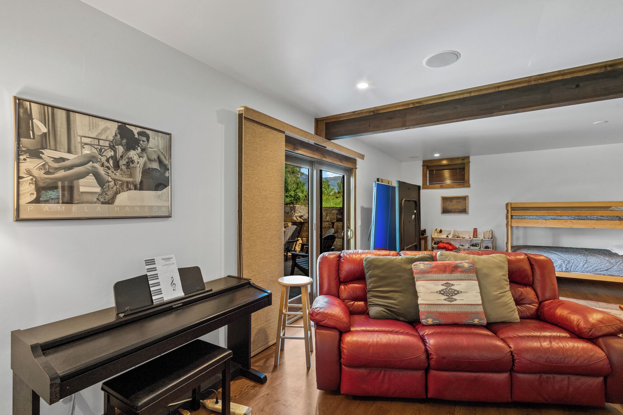 Pine Tree Haven - Large Home Just North Of Bozeman With A Hot Tub And Views!! - Bozeman, MT