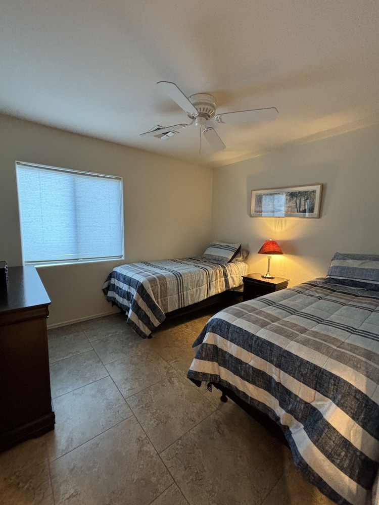 Family Friendly, Heated Pool, Make Yourself At Home - Surprise, AZ