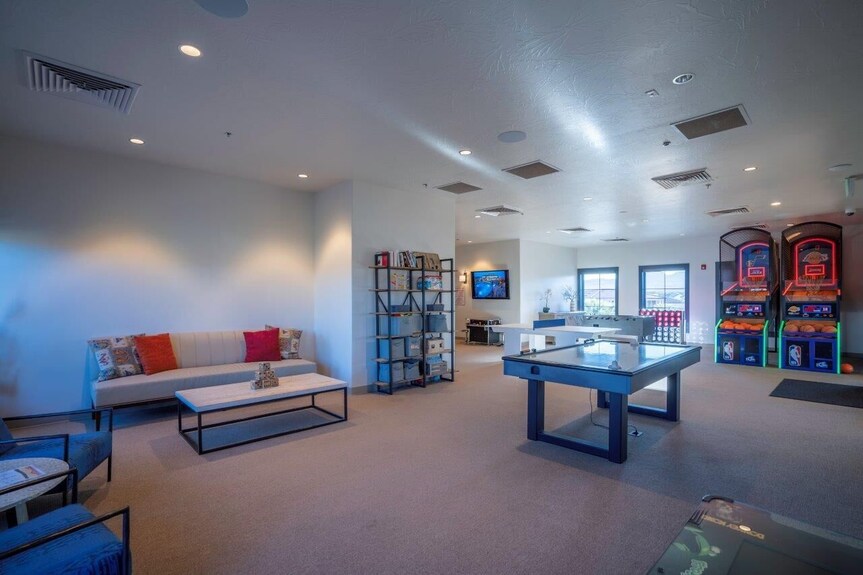 Arcadia 65 | Sleeps 35 * Eight Arcades * Private Hot Tub - Utah