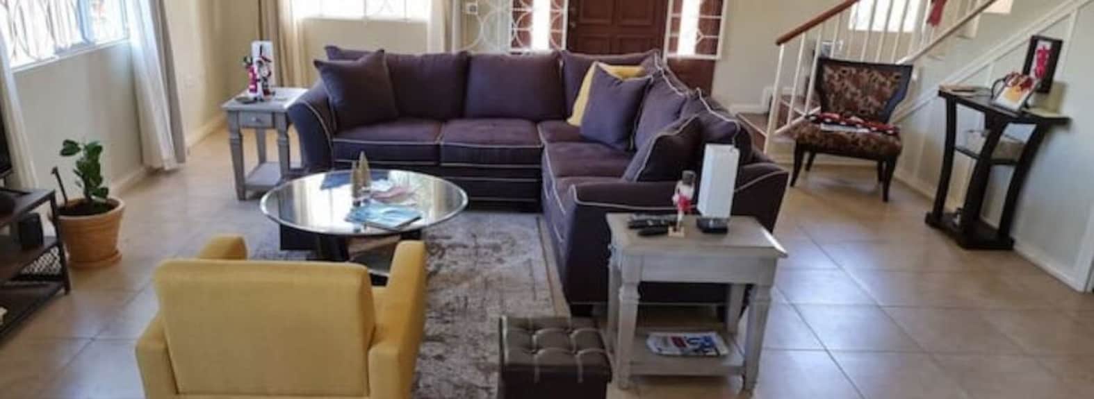 Komfort Getaway Villa, Ocho Rios - Ocho Ríos