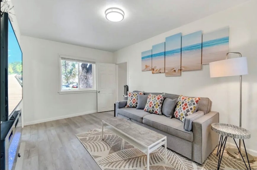 Cozy 1br Bungalow By The Beach, Coffee, And Dining. Walking Score 10/10 - Oceanside