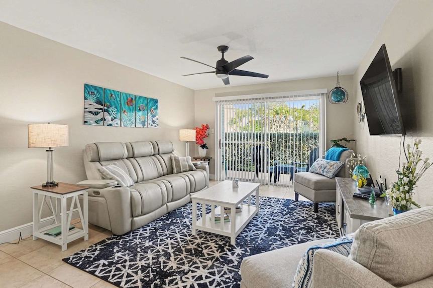 Michele · Ground Floor Beachside Condo · Half Mile From Beach - Melbourne, FL