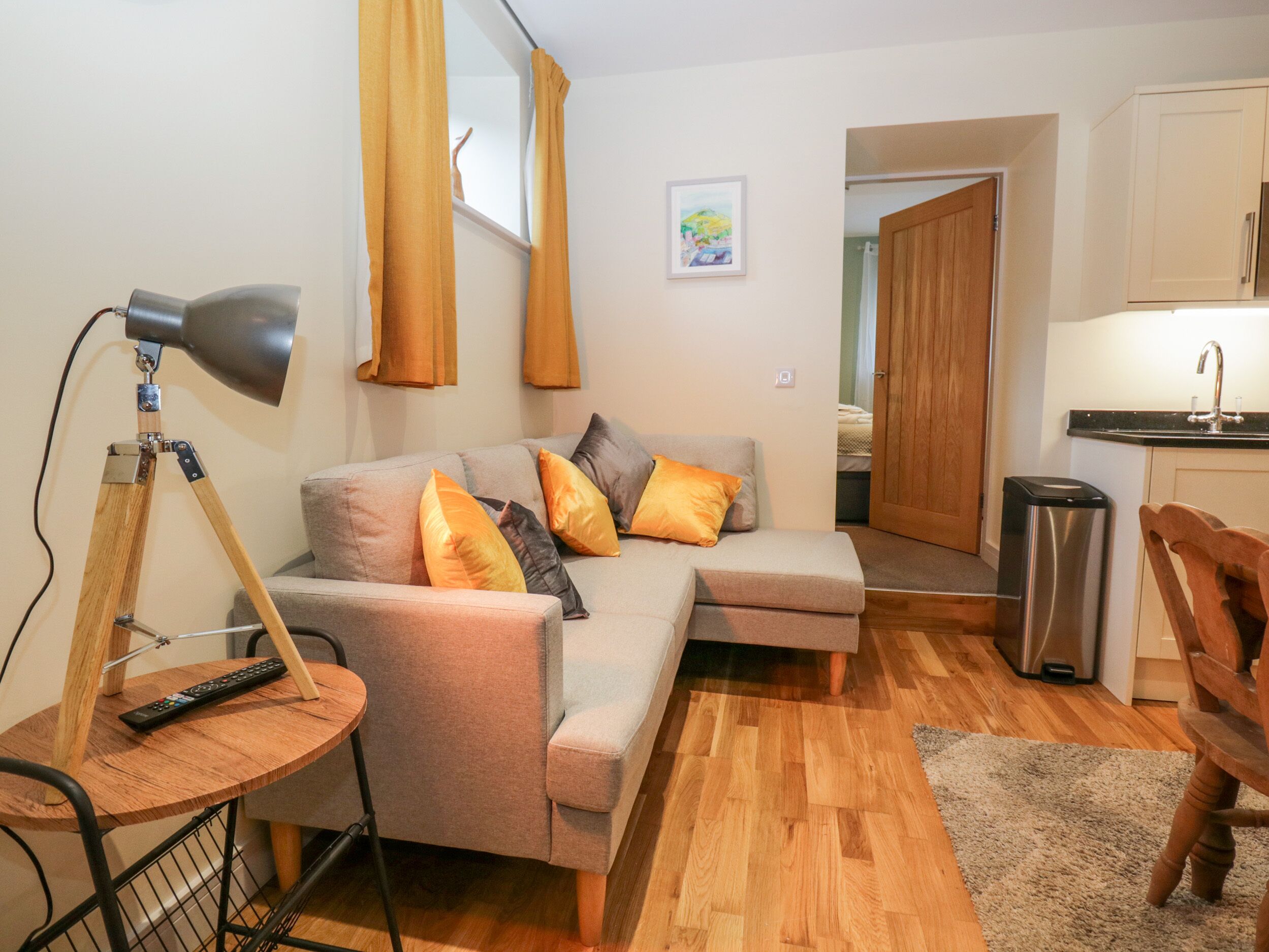 Granary, Pet Friendly, With A Garden In Bardsea - Lancashire