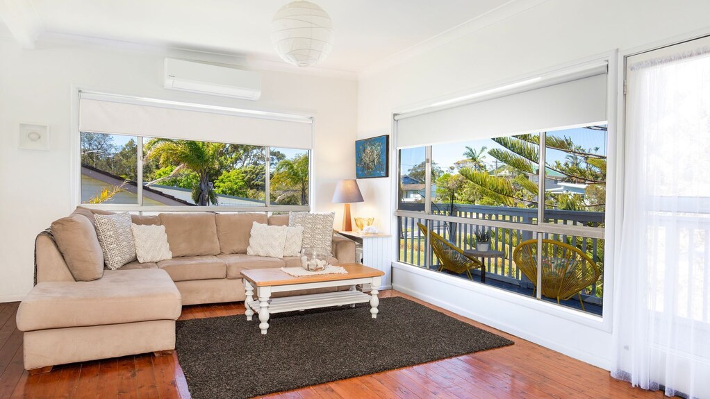 Middle Sea - Pet Friendly - 5 Mins Walk To Beach - South Coast