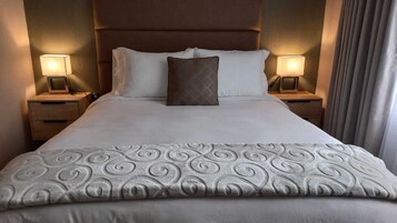 Quarto Individual Básico | Edredões de penas, Wi-fi grátis, roupa de cama fornecida 