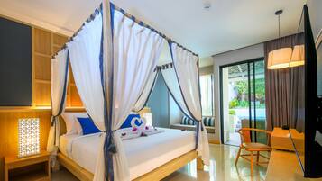 Minibar com produtos grátis, secretária, Wi-fi grátis