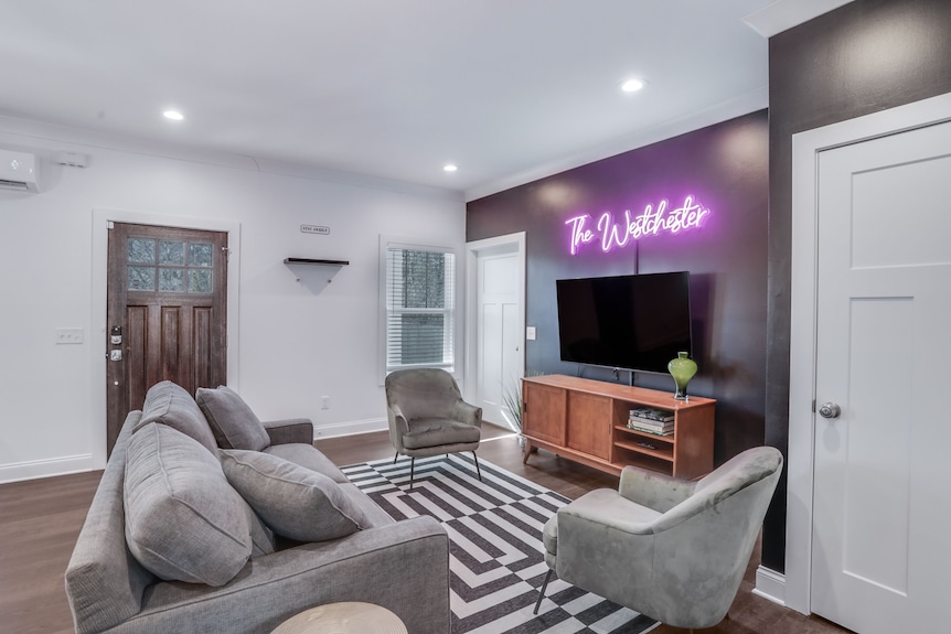 The Westchester - A Modern Bungalow 9-minute Walk To Downtown Ball Ground - カントン, GA